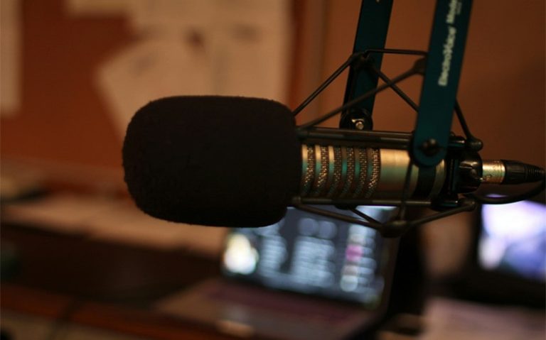 299 Radio Station Names That Capture the Perfect Vibe